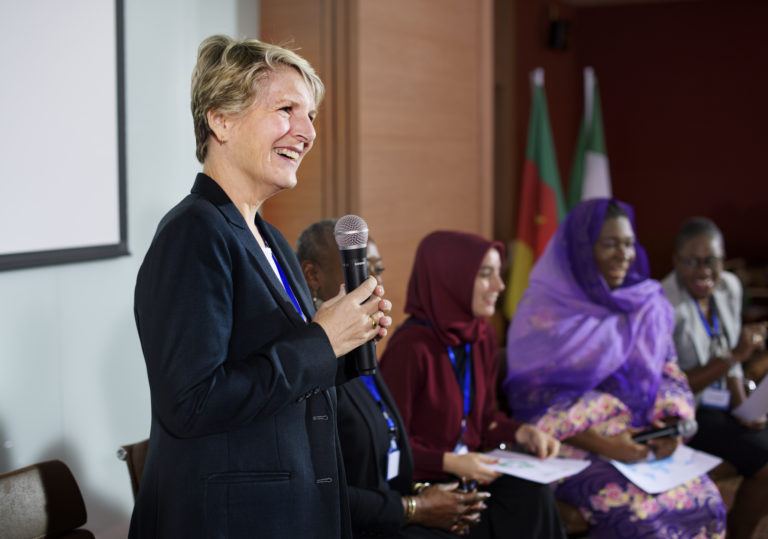 How To Moderate a Panel Discussion | Throughline Group